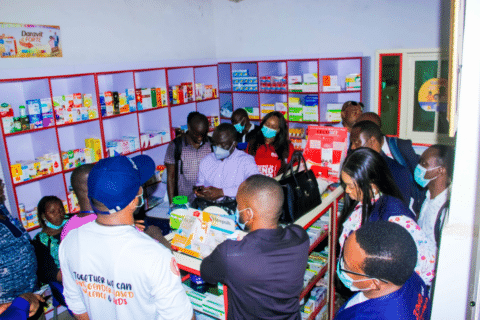 Bringing ART Closer to Communities: The Role of Community Pharmacy DSD ...